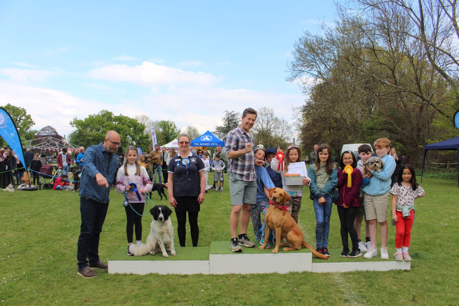 The Mewes Vets Dog Show - The Mewes Vets